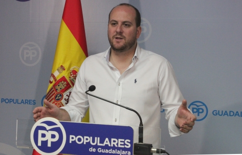 Lucas Castillo dice que Page ha entrado "por la puerta de atrás del ...