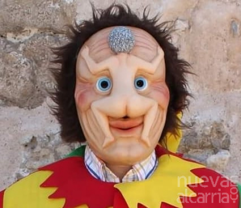 ¿Te has fijado bien en la máscara de esta botarga? | NuevaAlcarria ...